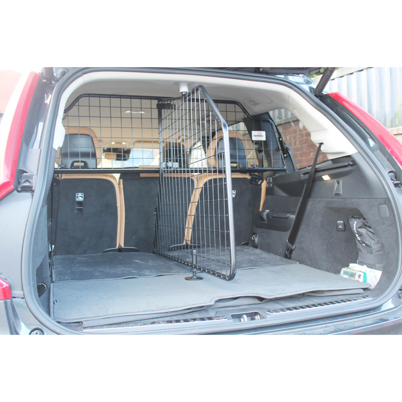 Guardsman Dog Guard and Divider Bundle, Volvo XC90 2016+ - ViVA Performance