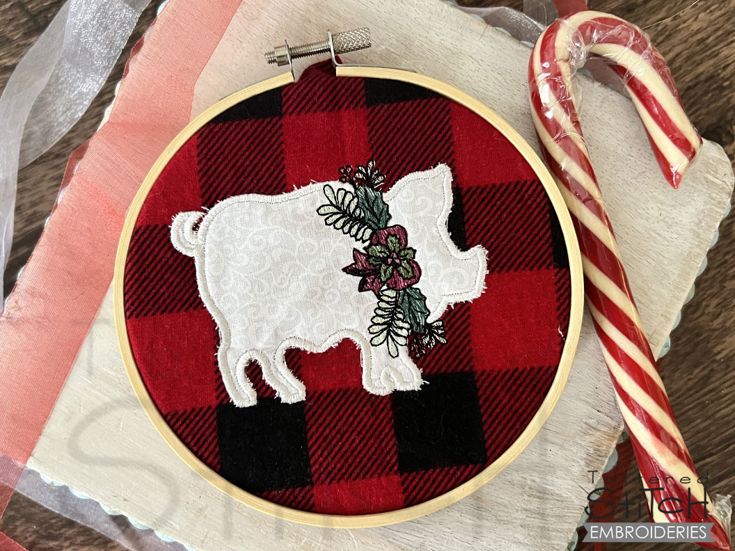 Holly Berry Holiday Farm Animals Bundle - Embroidery Designs