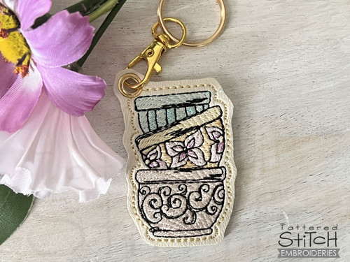 Mixing Bowls Charm- Machine Embroidery - Tattered Stitch Embroideries