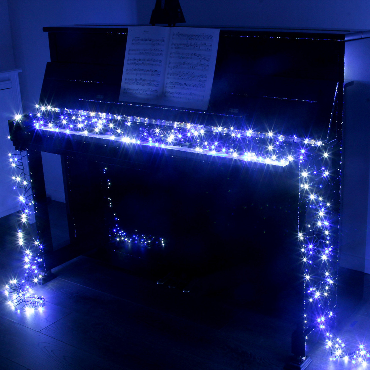 12.6M 1000 LED Blue and White Cluster Fairy Lights | Vicky Sun