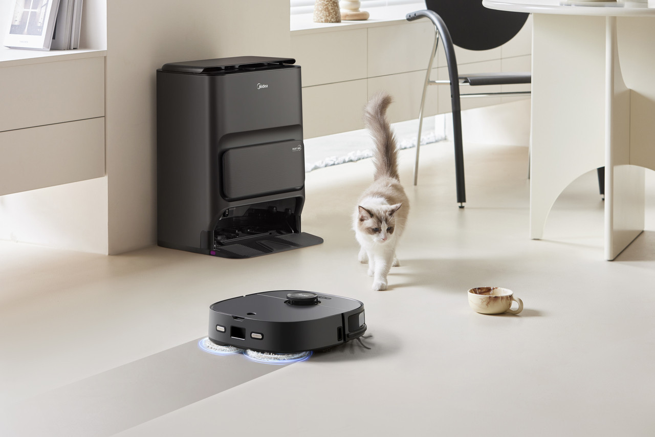 Midea V12 Black Robot Vacuum | V12 Black