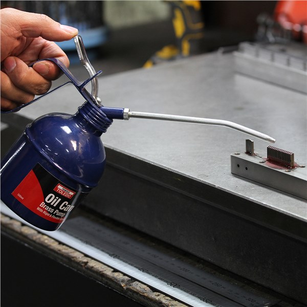 TOLEDO 500ml Oil Can with Brass pump 305259 - Robson's Tool King Store
