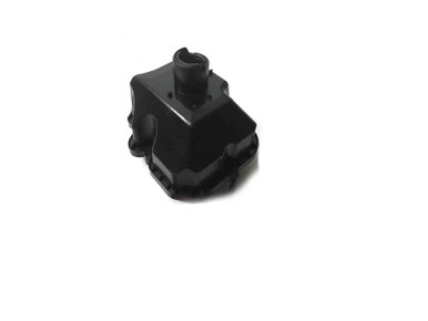 Eurospare 3.0 V6 Diesel Ventilation Breather Reservoir - LR013532