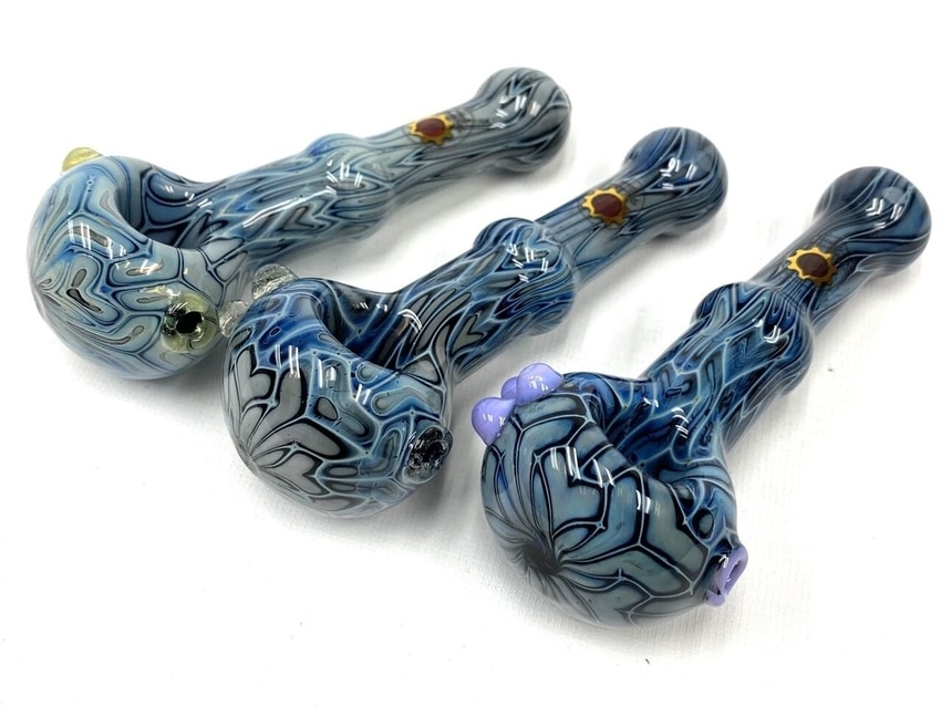 How Are Custom Glass Pipes Made? - Puffr