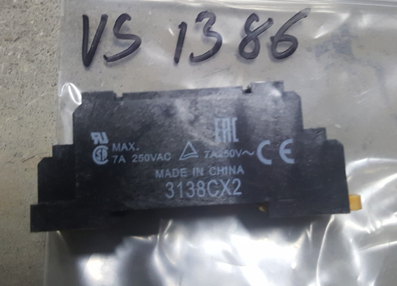 Omron Relay Socket (PYF08A-E, older version) - PYA Online Parts Store