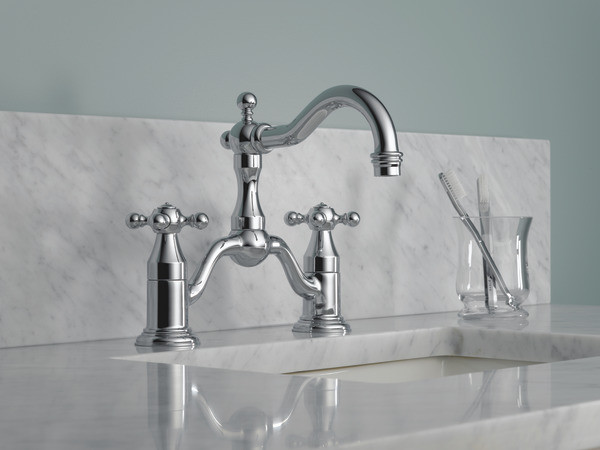Brizo LITZE® SmartTouch® Pull-Down Kitchen Faucet with Angled Spout and ...