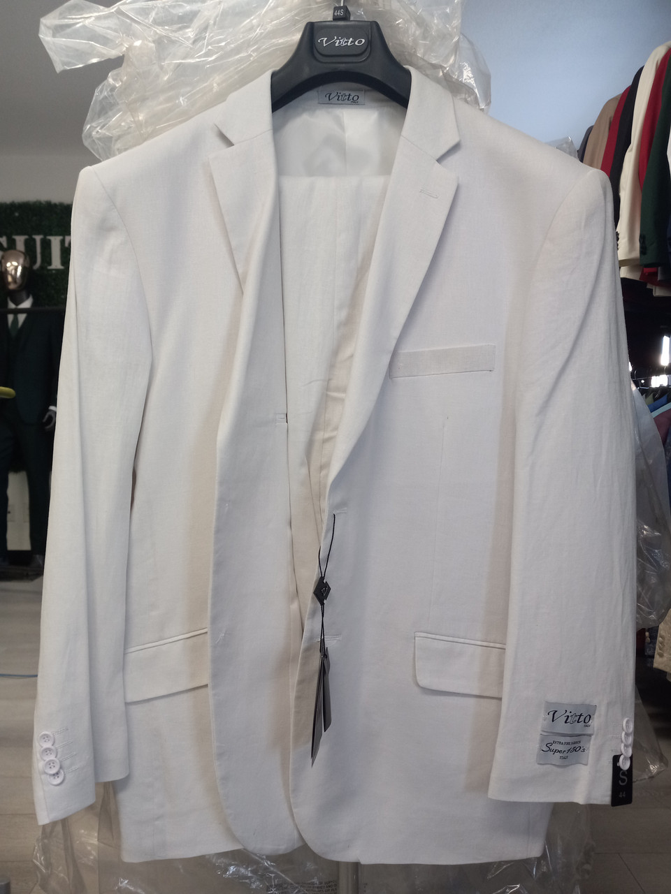 M180 - Suits America