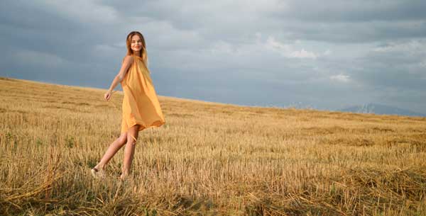 The 3 Things All Beautiful Women Do - Ecco Bella