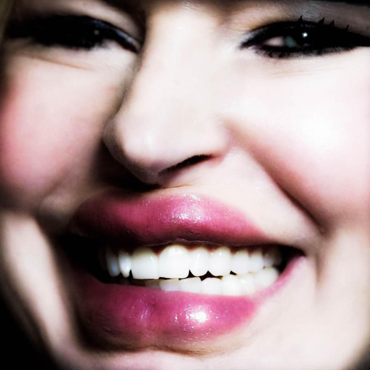 Lip/Tuck – 3D FX Transfers | Tinsley Transfers