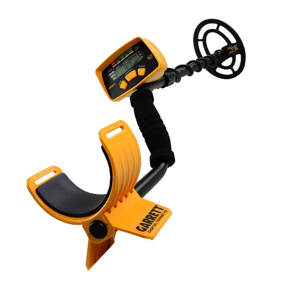 GARRETT Ace 200 Metal Detector Bundle 1141070-1612500