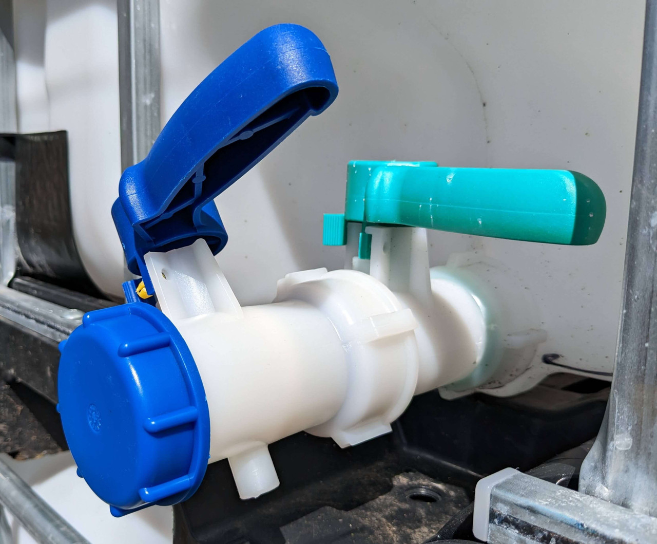 Replacement IBC tap