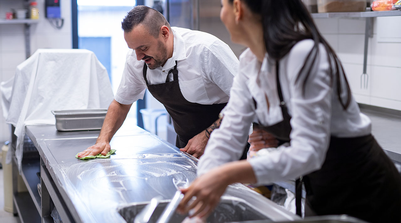 The Ultimate Commercial Kitchen Cleaning Checklist: Tips for Hygiene ...