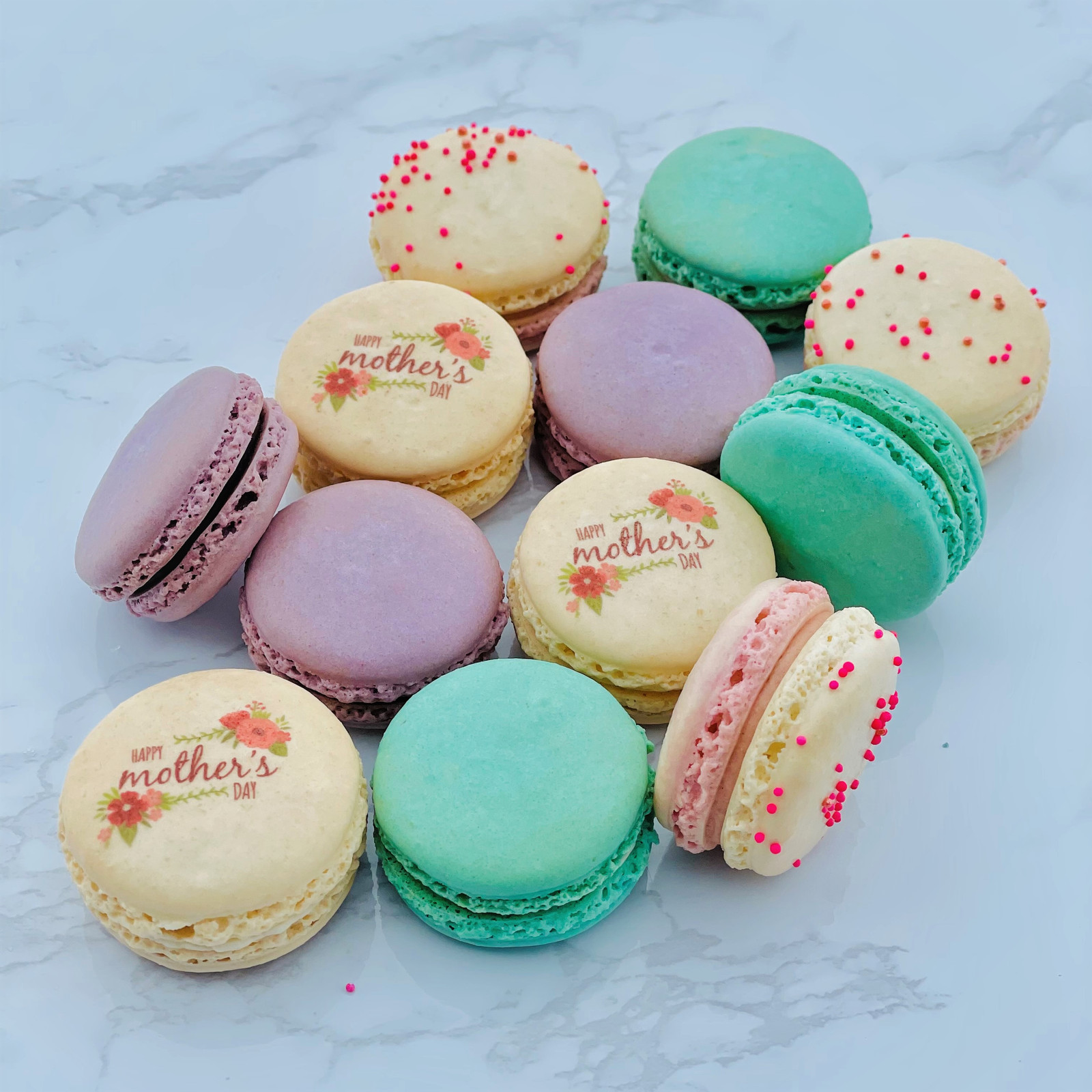 3 Reasons to Shop at Local Minnesota Businesses - Nikkolette's Macarons