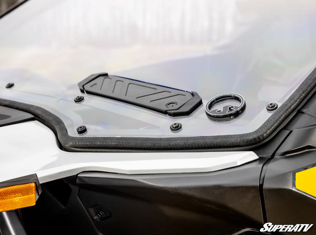 Can Am Maverick R Scratch Resistant Vented Full Windshield Utv Direct