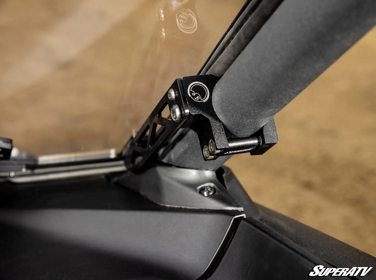 Can Am Maverick R Scratch Resistant Vented Full Windshield Utv Direct