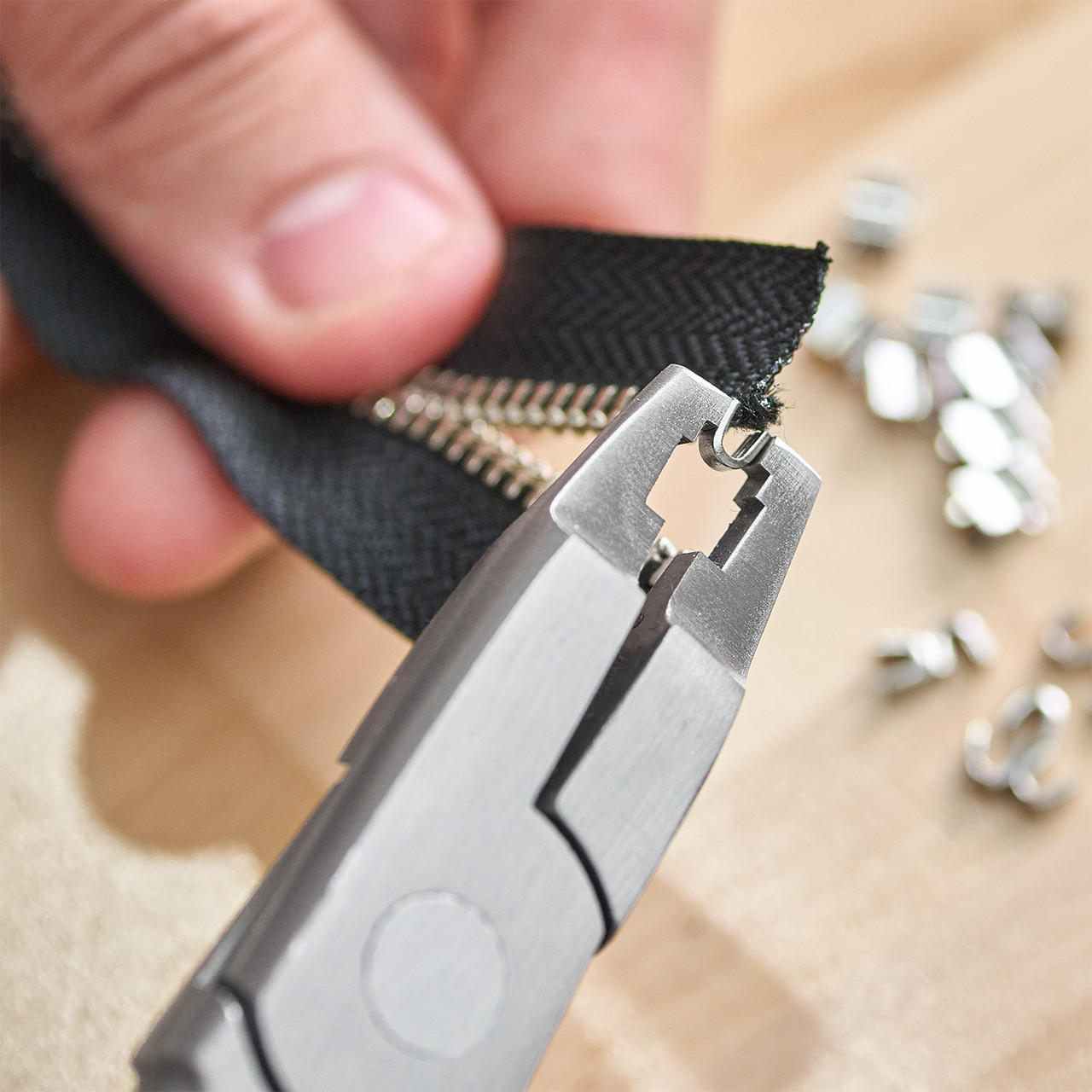 #5 Black Metal Zipper Top Stop (Metal Chain) - Sailrite