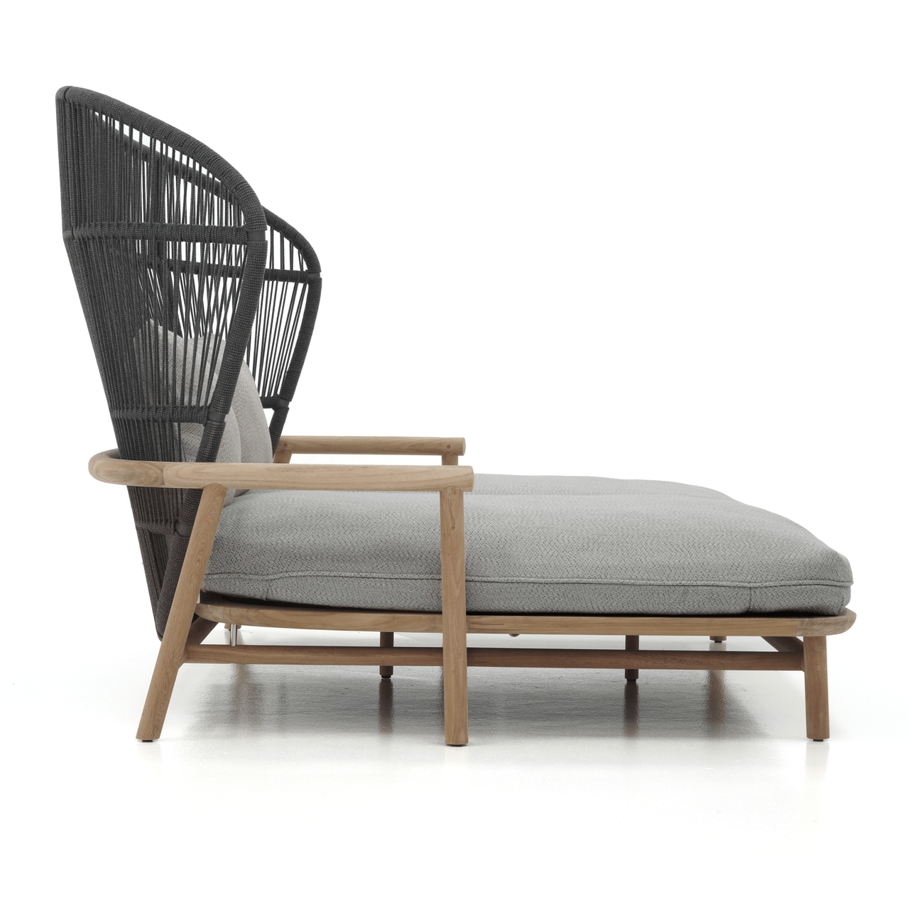 Shop Fern High Back Daybed by Gloster | Cantoni