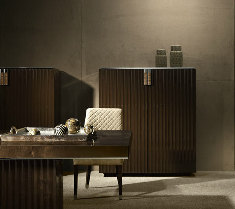 Red Carpet Bar Cabinet - Cantoni