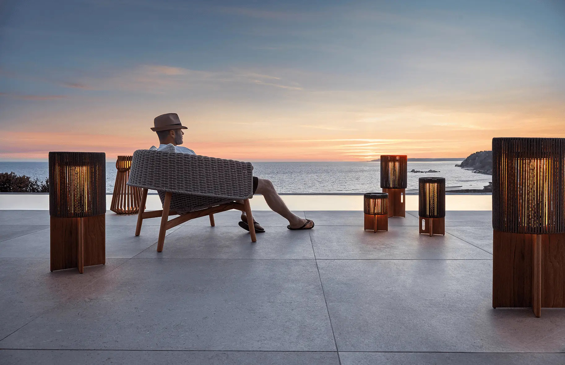 Wrap Lounge Chair - Cantoni
