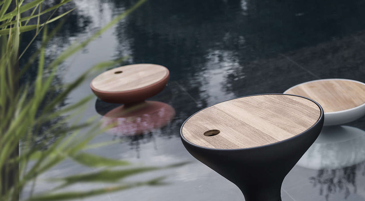 Bells Side Table w/ Ice Bucket - Cantoni