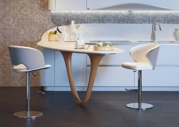 Doris P Bar Stool - Cantoni