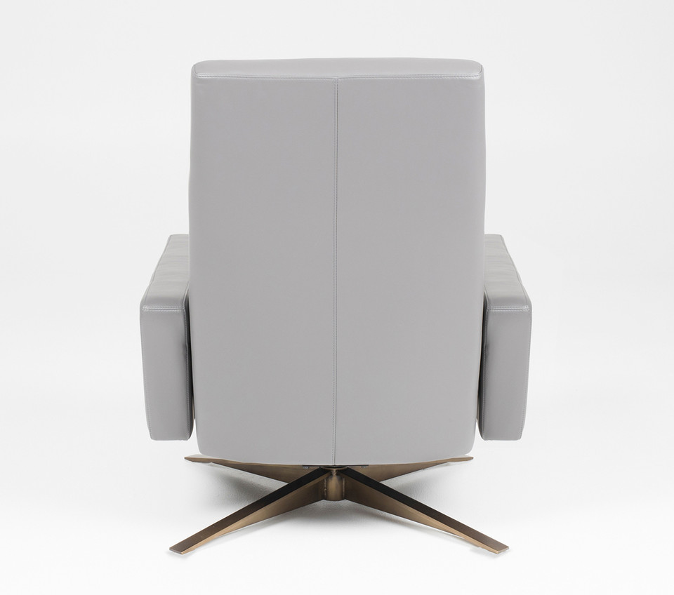 Chic & Comfortable American Leather Cloud Comfort Air Chair