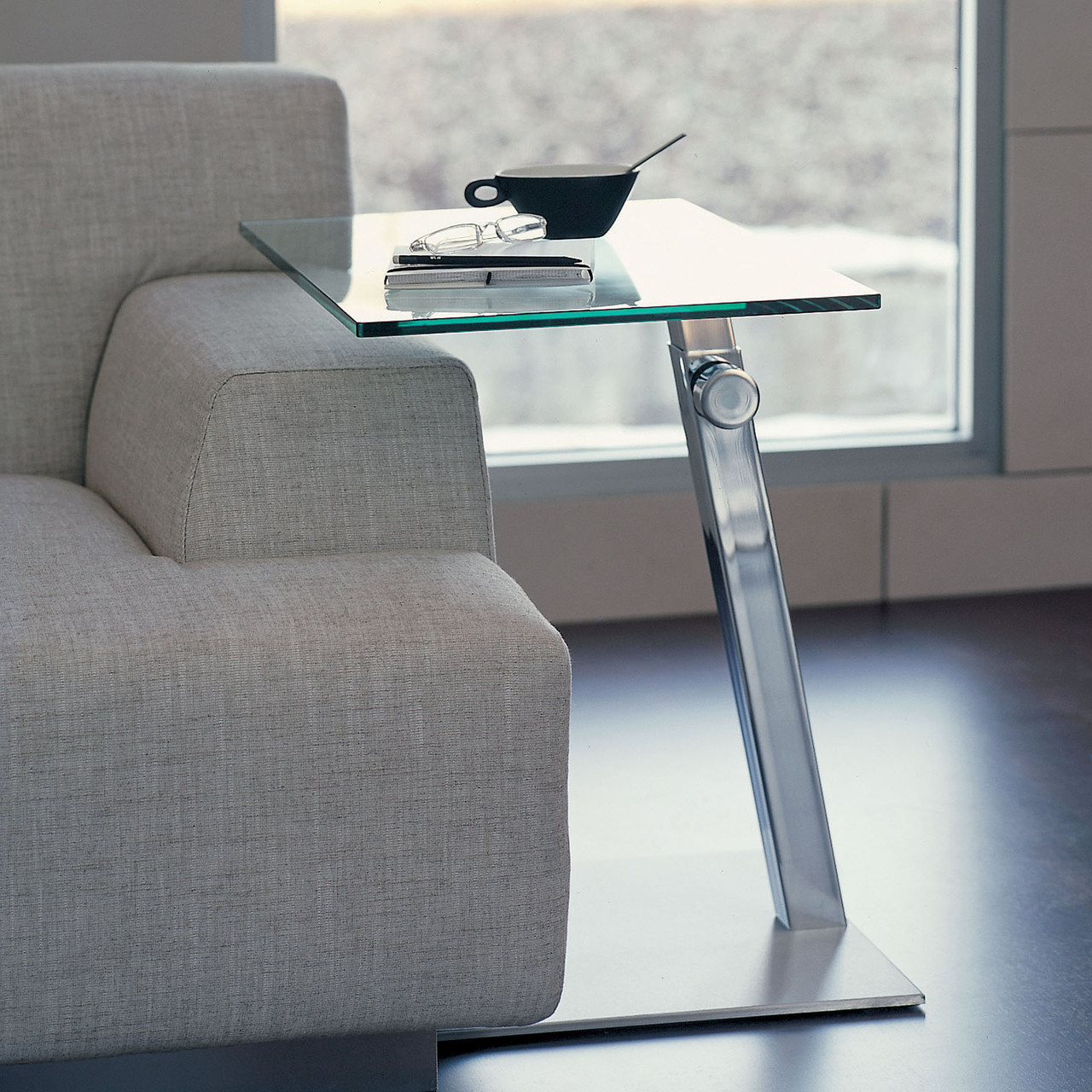 Lap Side / Lap Top Table - Cantoni | Cantoni