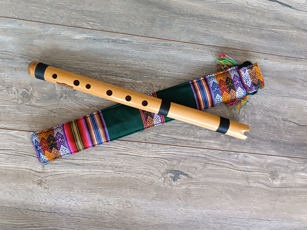 Elwi quenacho flute in D with Case - Native Flute Store