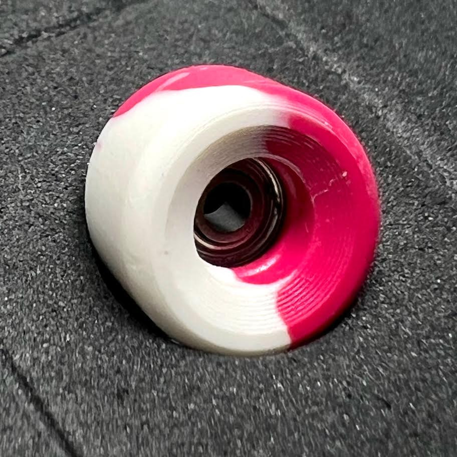 LC BOARDS URETHANE SWIRL BOWL WHEELS CANDY CANE 2.0