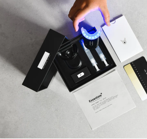 THE WHITENING CO THE ESSENTIALS KIT- TEETH WHITENING KIT - Retreat Skin ...