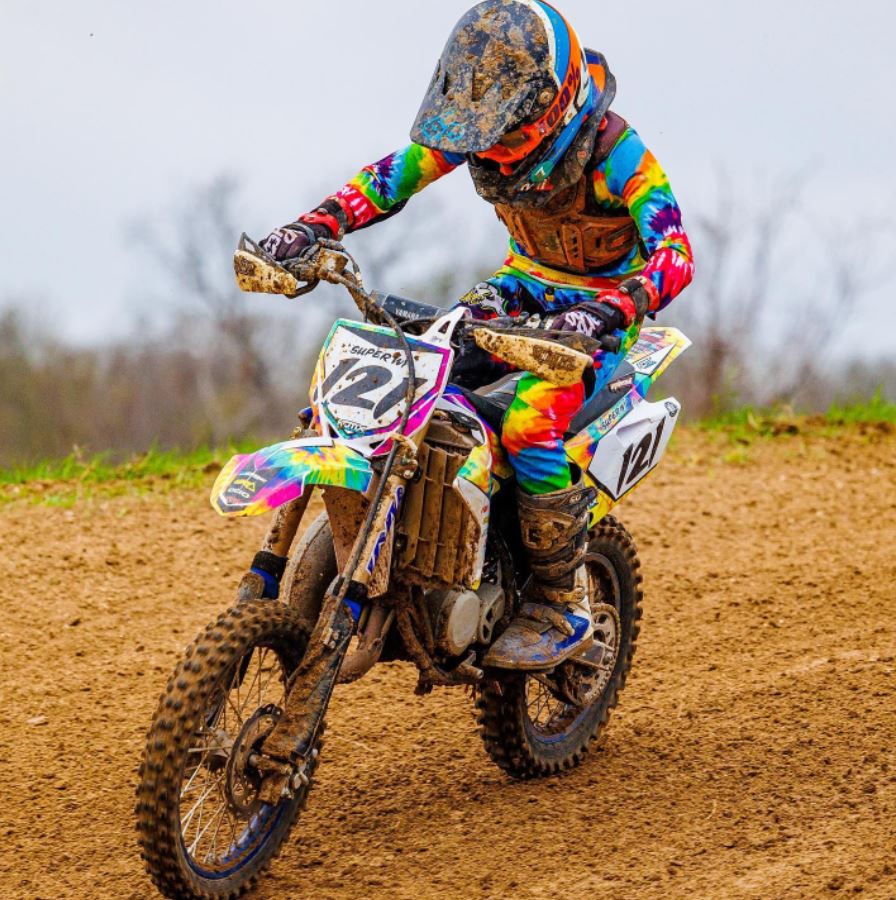 Essential Riding Gear - Senge Graphics Inc