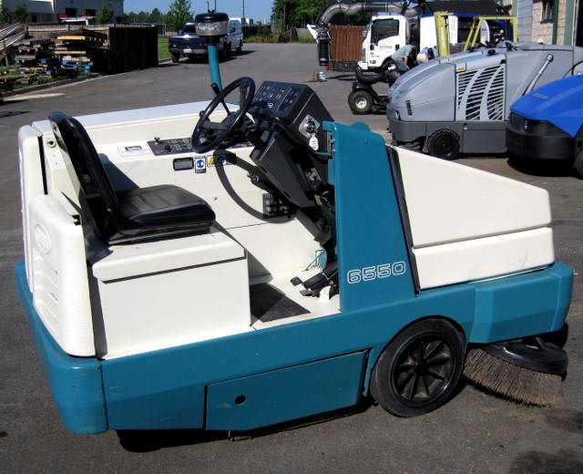 Tennant 6500 Refurbished Floor Sweeper for Sale