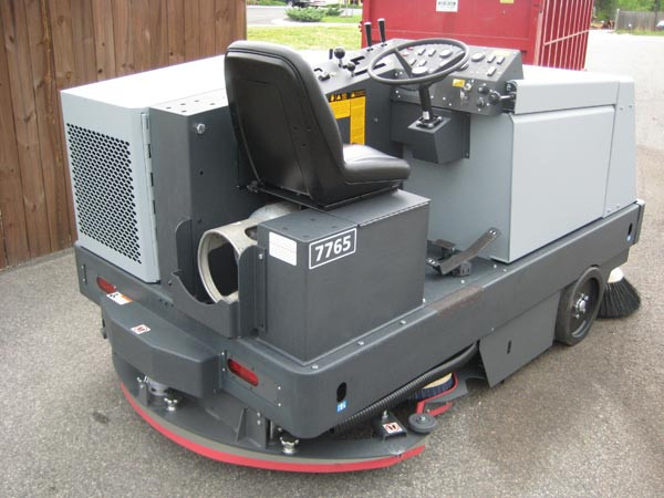 Used Advance 7765 Diesel Sweeper Scrubber and Parts for Sale