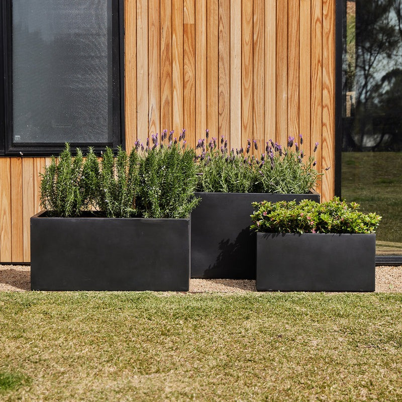 UrbanLITE Fibreclay Pots | Modern Lightweight Planters | Four Seasons ...