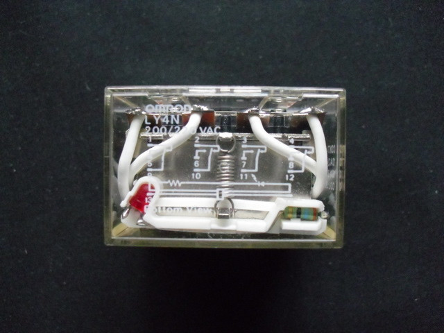 Relay Omron LY4N-100/110VAC - Axxa - Motor Control & Automation