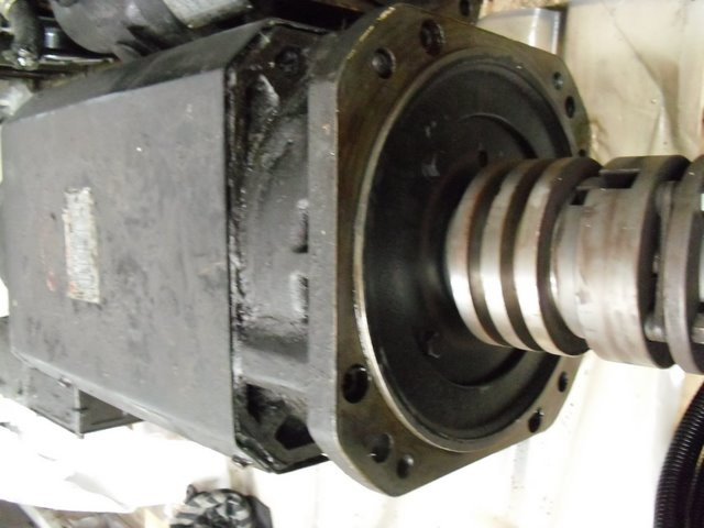 Spindle Motor Yaskawa EEVA-51KM USED UNIT - Axxa - Motor Control ...