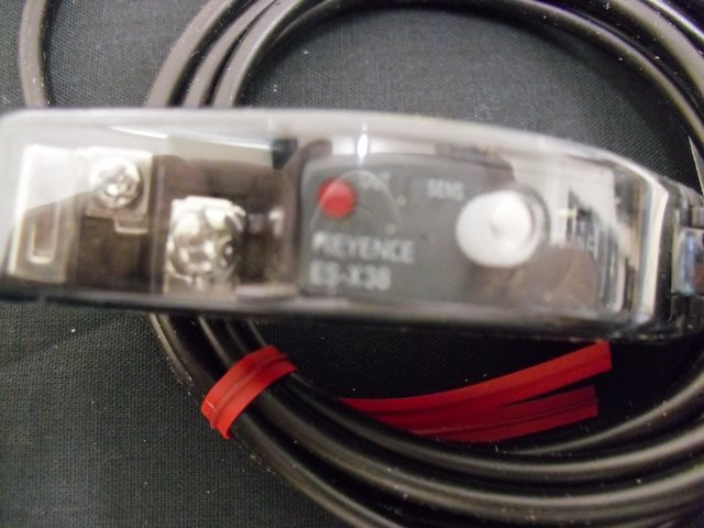 Photoelectric Amplifier Unit ES-X38 Keyence 12-24VDC 100mA NO/NC NPN ...