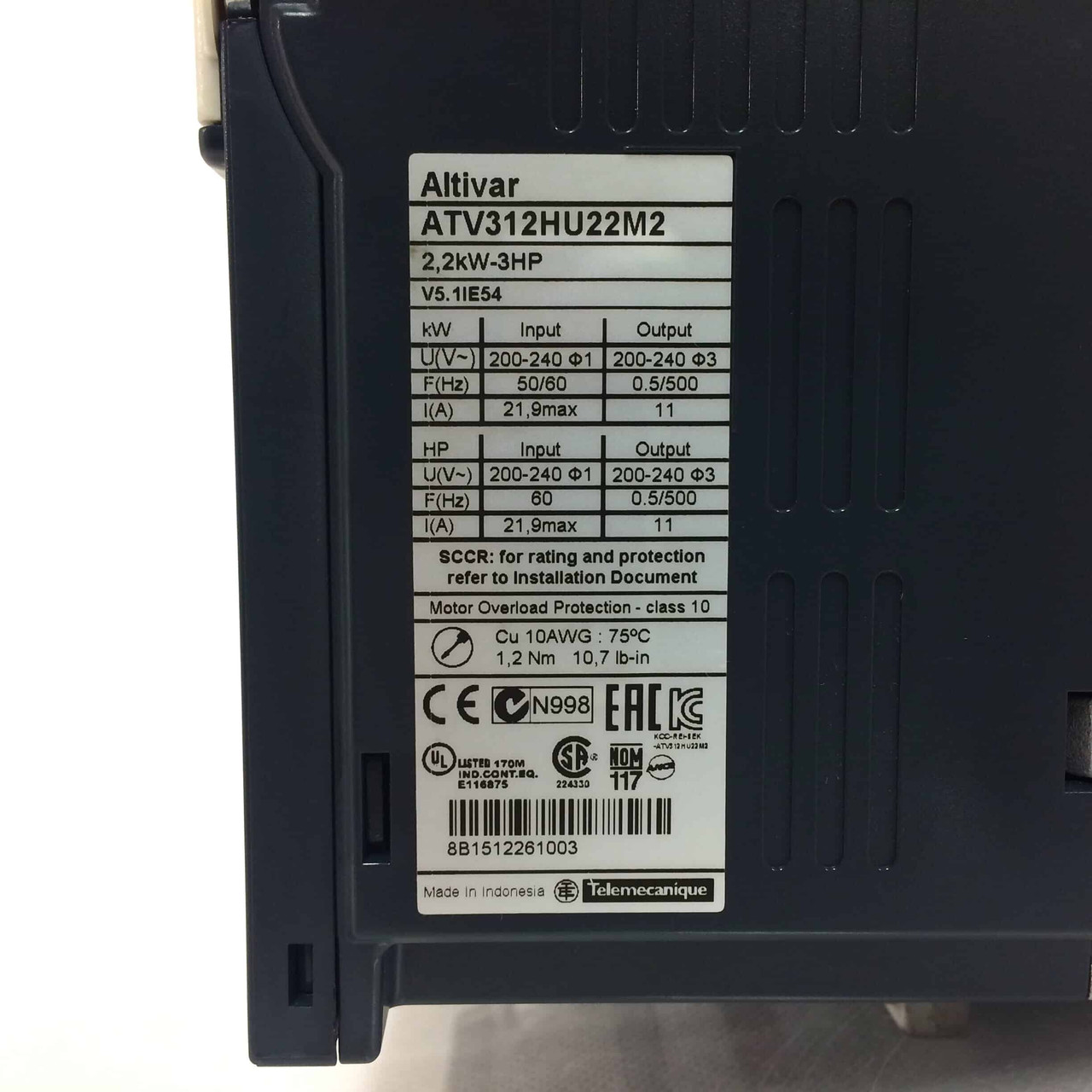 Inverter ATV312HU22M2 Schneider 1Ph in 200-240V, 3Ph out 200-240V, 2 ...
