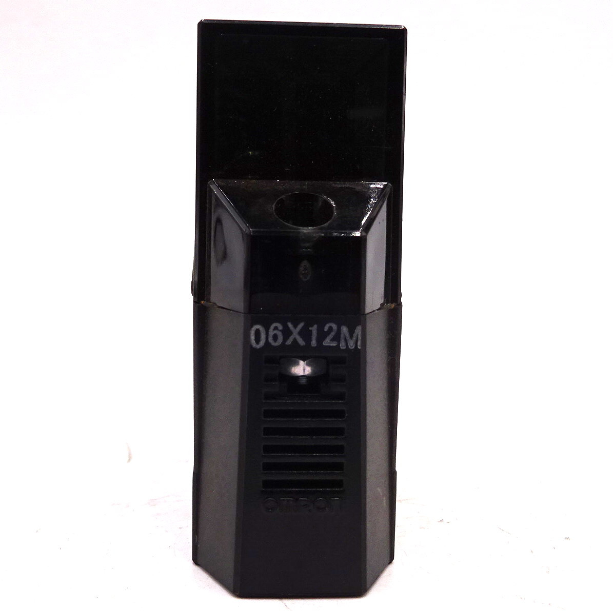Photoelectric Sensor E3JM-10L-G-N Omron *New* - Axxa - Motor Control ...