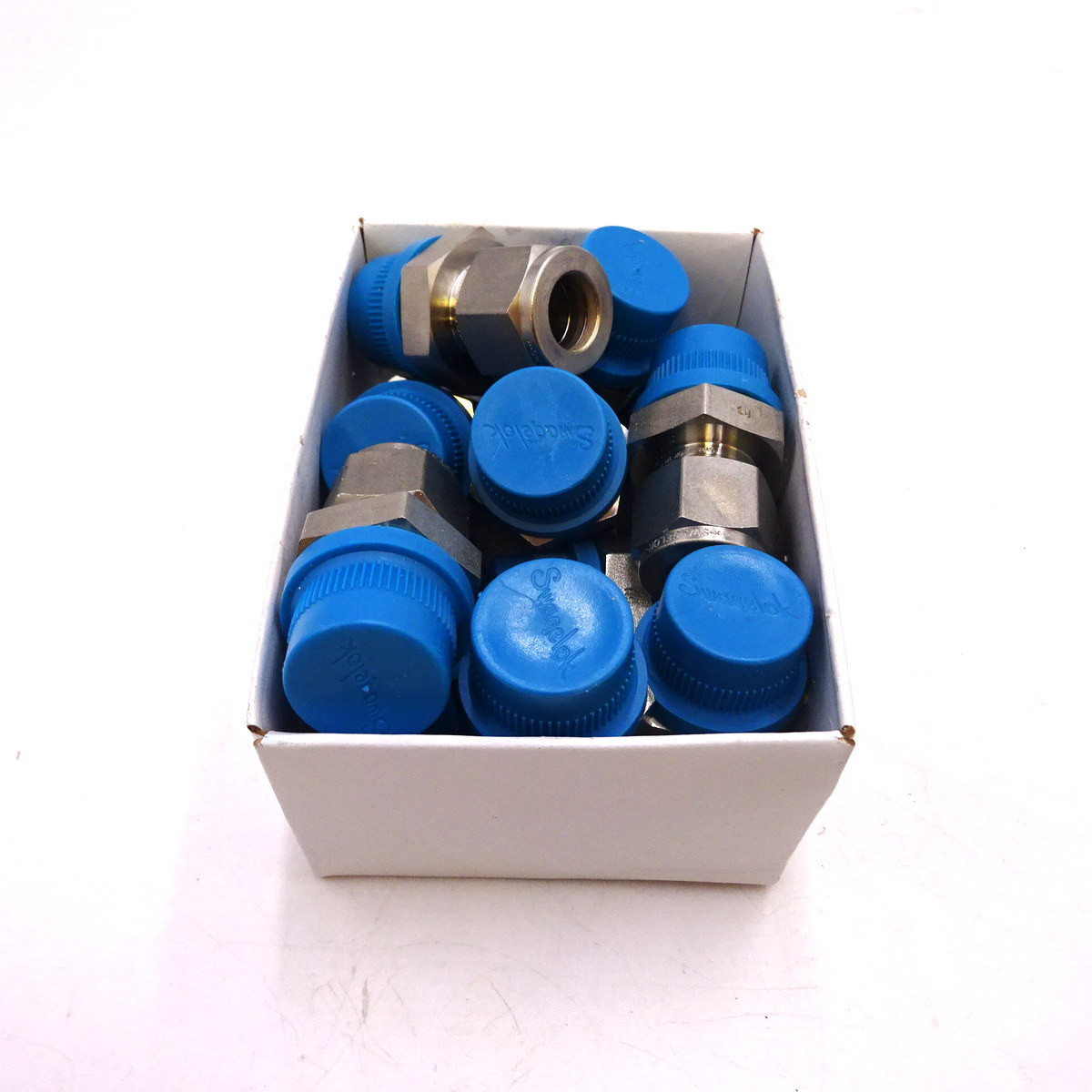 Tube Fitting SS-810-1-8RS Swagelok 1/2" Male ISO Parallel thread - Axxa ...