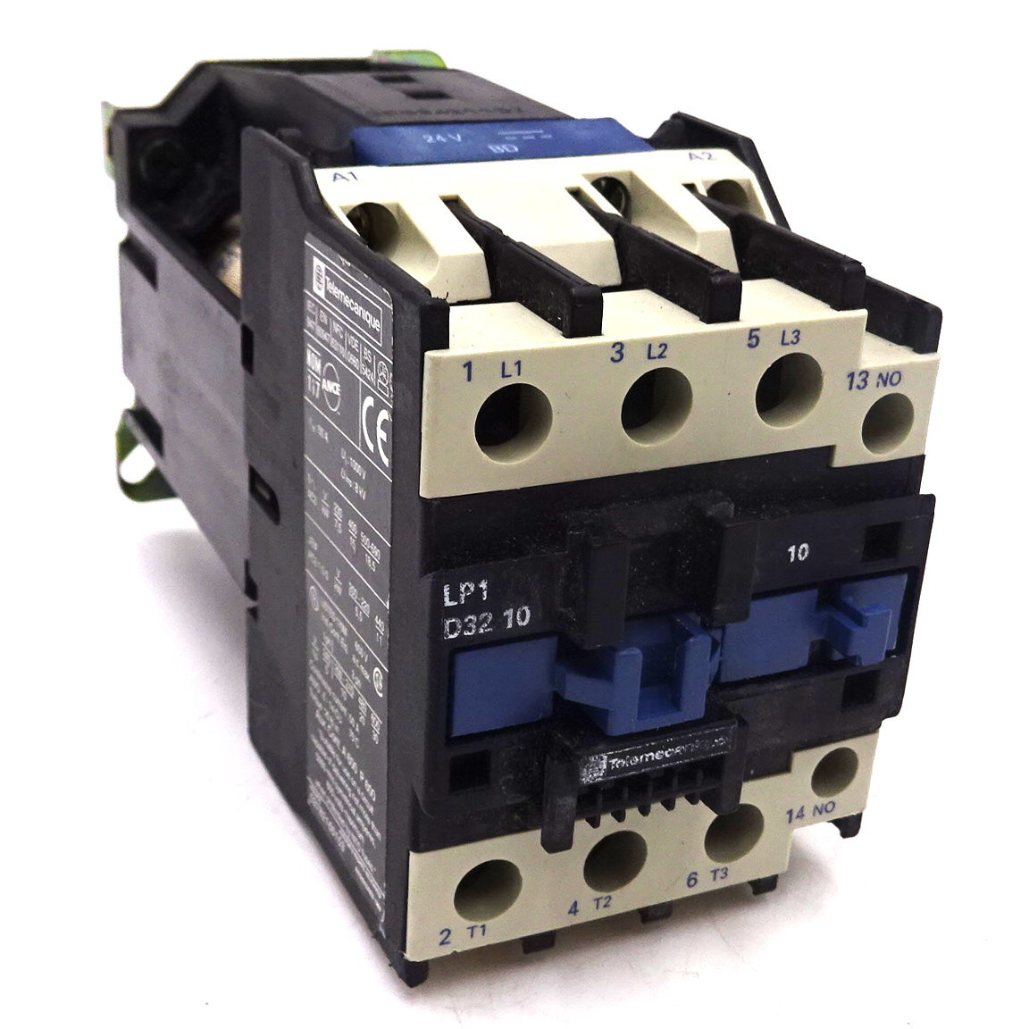 Contactor LP1D3210BD Telemecanique 15kW 24VDC 3NO *New* - Axxa - Motor ...