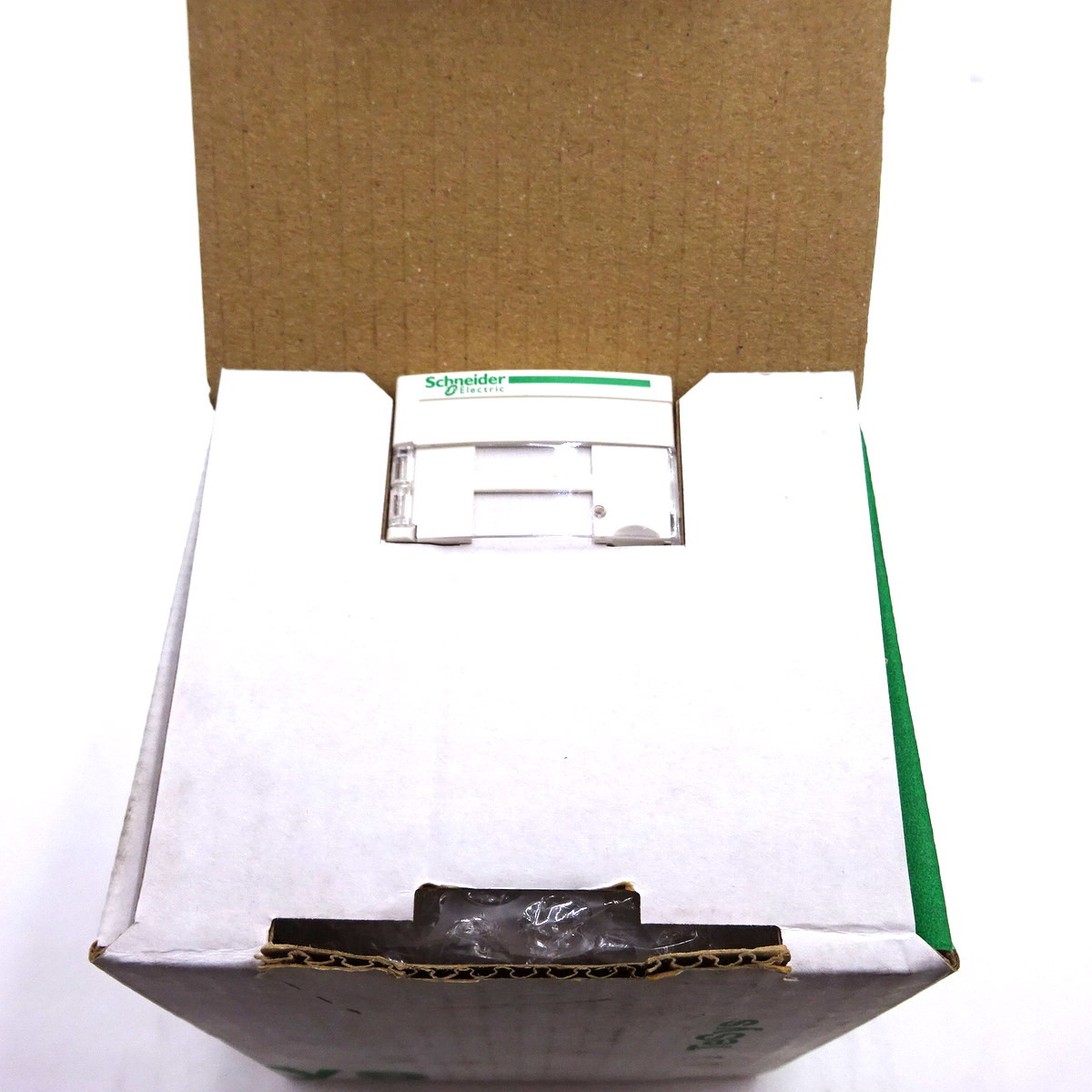 Reversing Contactor LC2D09U7 Schneider 3P (3NO) 2NC + 2NO Aux 240VAC 9A ...