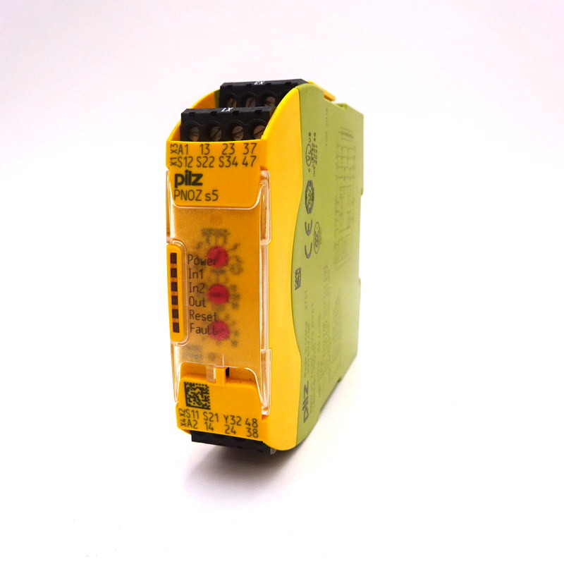 Safety Relay 750105 Pilz 24VDC *Used* - Axxa - Motor Control & Automation