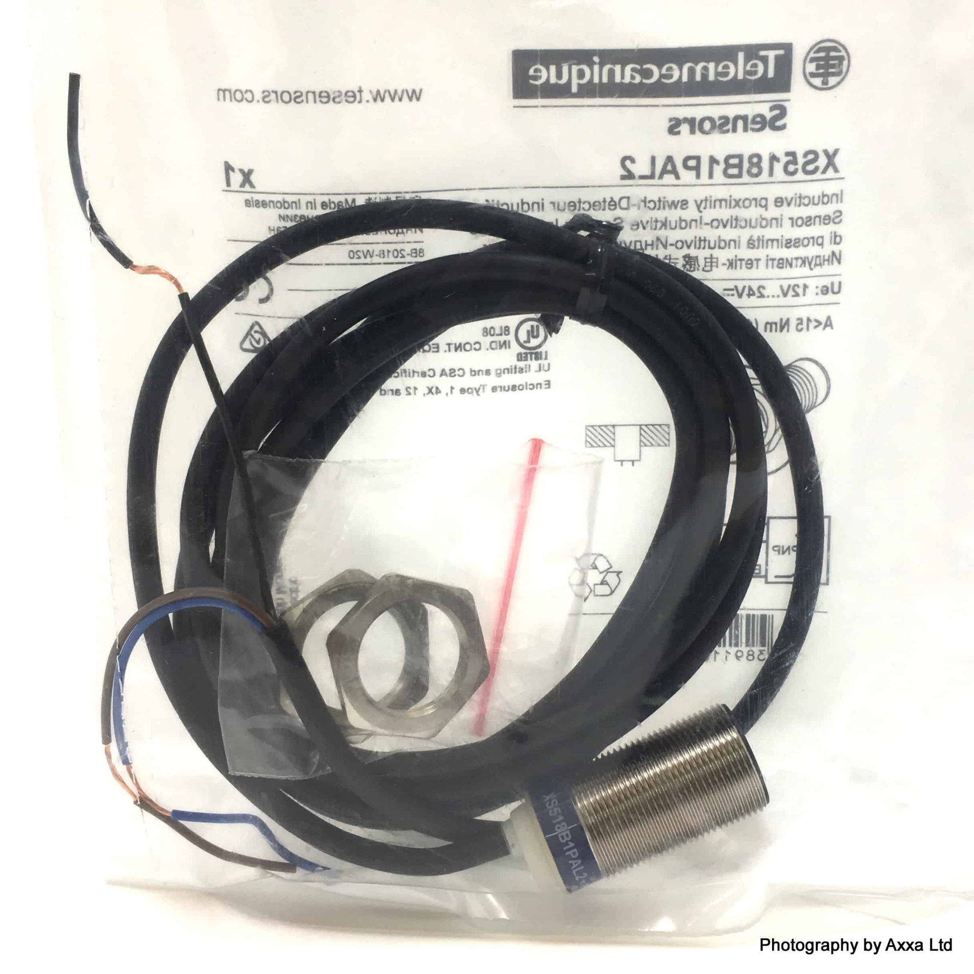 Proximity Sensor XS518B1PAL2 Telemecanique 014382 - Axxa - Motor ...