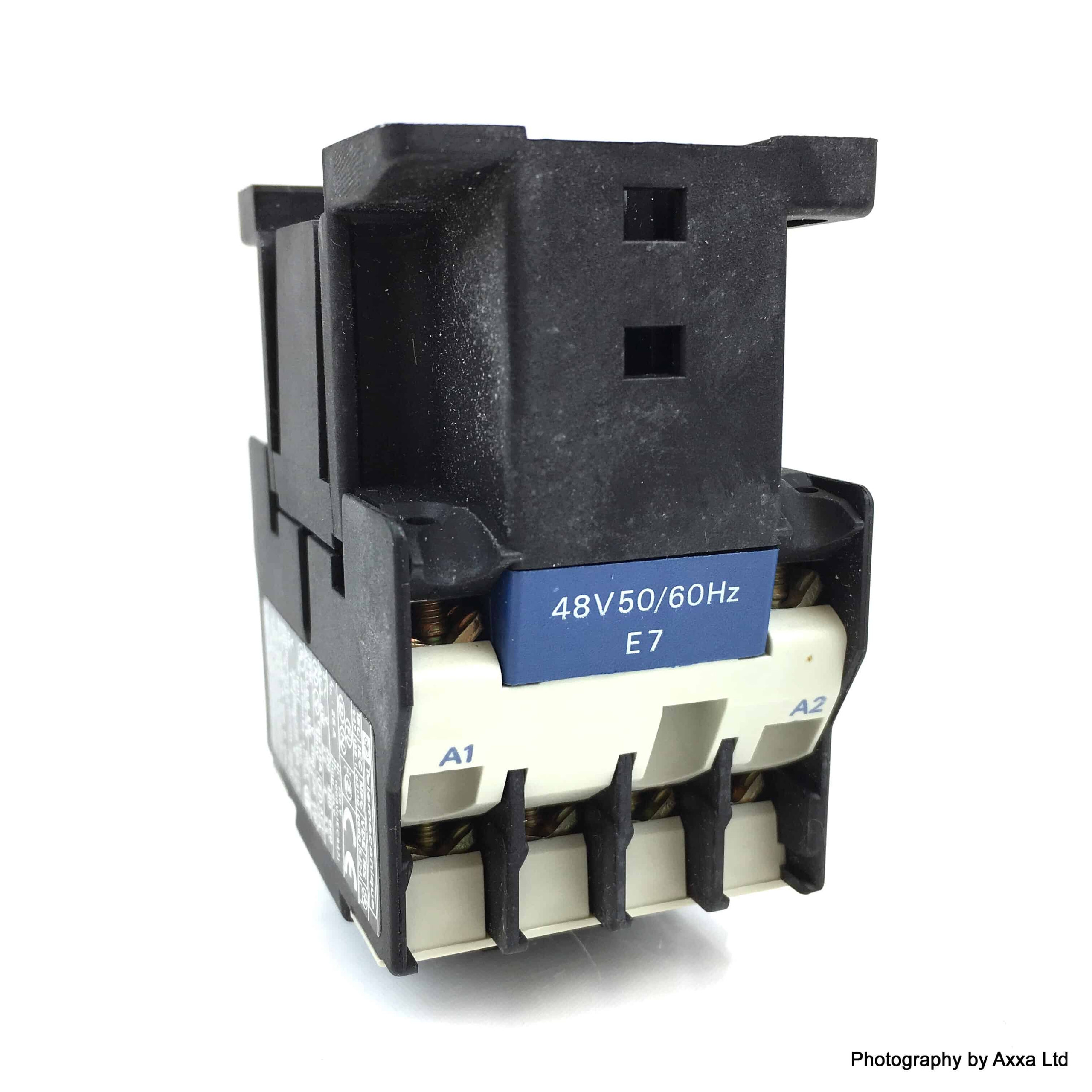 Contactor LC1D0910E7 Telemecanique 48VAC 4kW 023659 LC1-D0910-E7 - Axxa ...