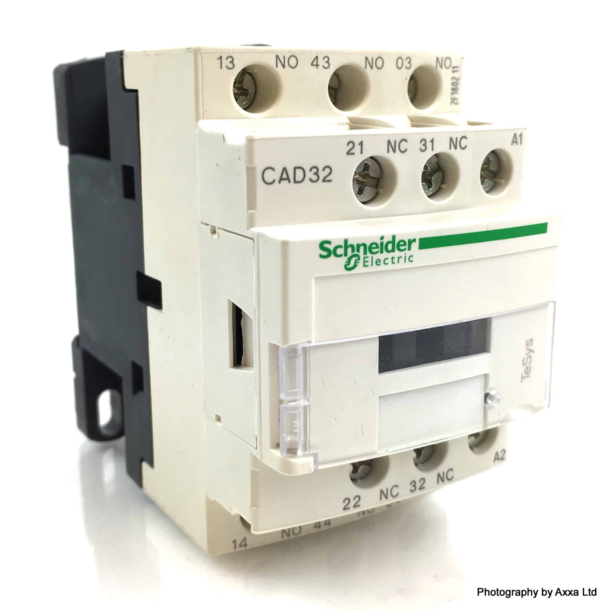 Control Relay CAD32P7 Schneider 230VAC 3NO/2NC 040144 CAD32-P7 - Axxa ...