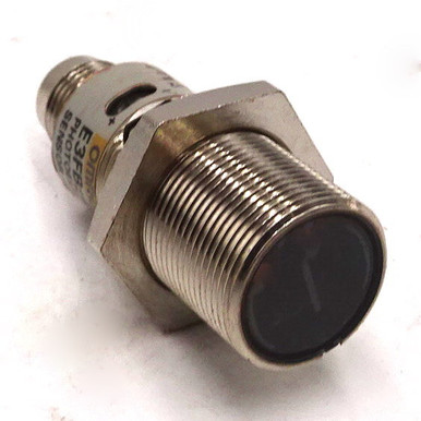 Photoelectric Sensor E3FA-TP21 Omron 10-30VDC - Axxa - Motor Control ...
