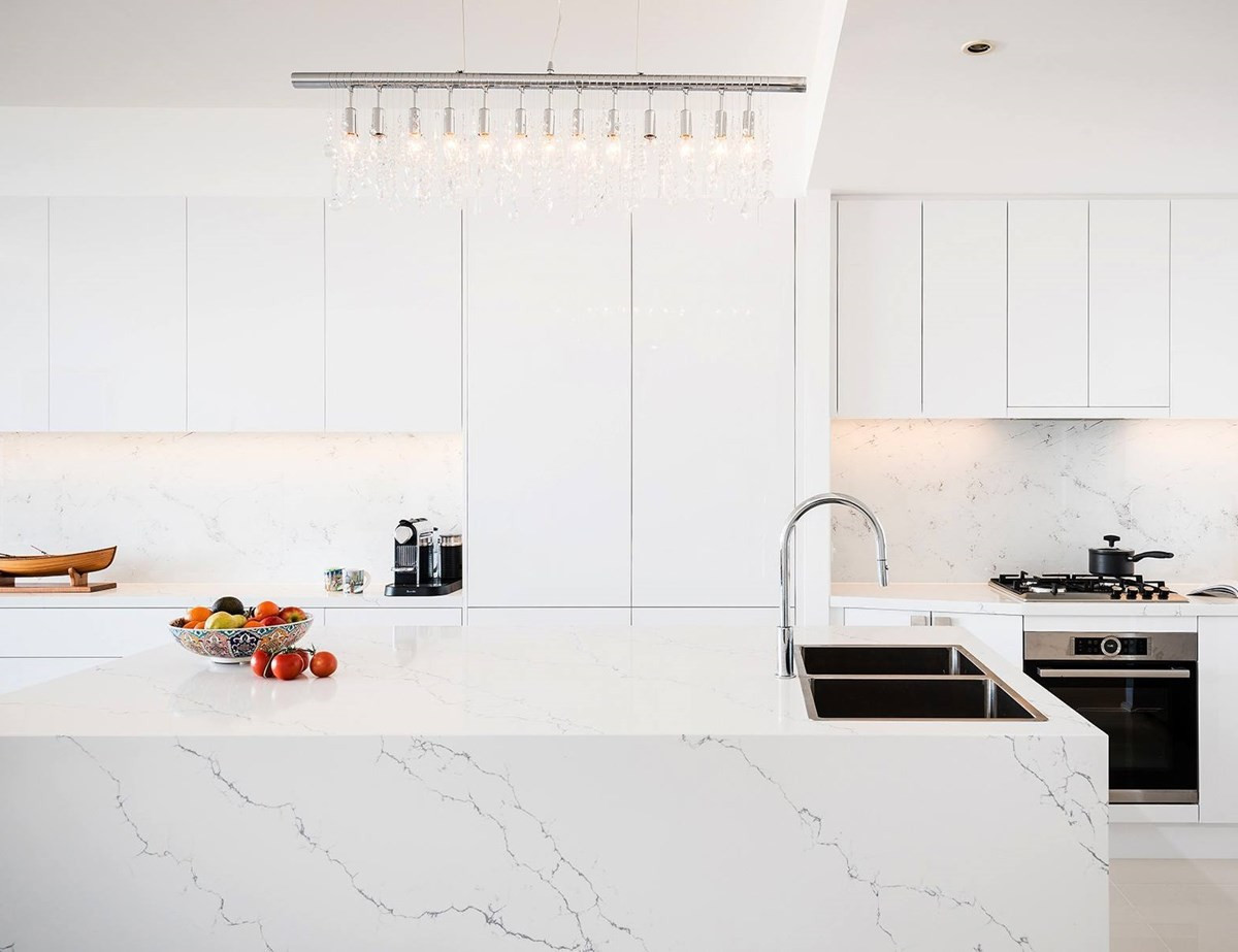 Quantum Quartz Bench Top Slab Venatino Statuario Quartz - Renovation D