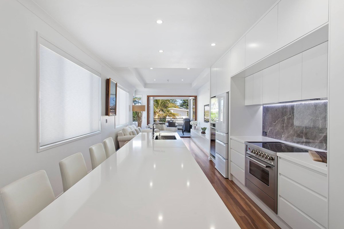 Quantum Quartz Bench Top Slab (Alpine White) - Renovation D
