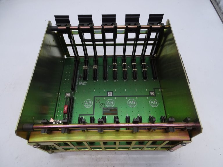 Allen-Bradley 1771-A2B 8 Slot I/O Chassis